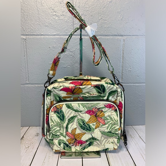lug | Bags | Nwt Lug Ranger Crossbody Quilted Travel Bag Lily Sand ...